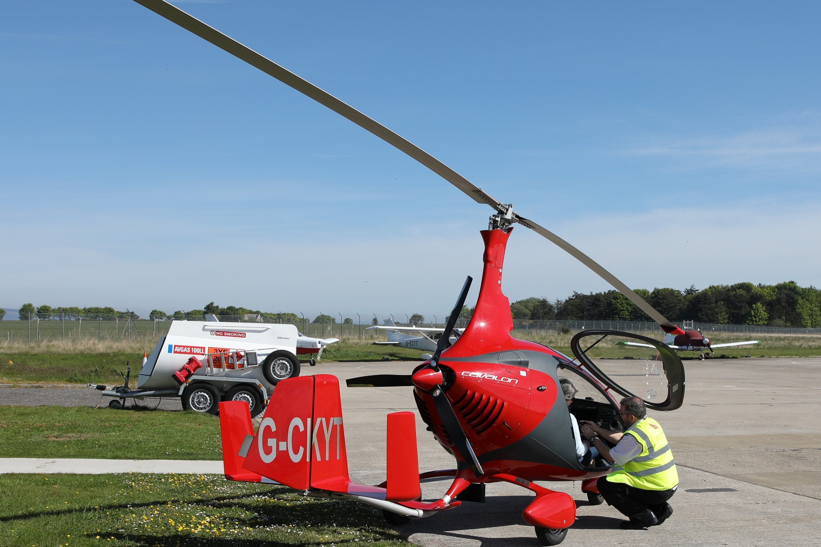 Enclosed Gyrocopter Flight Experience for One Person – Highland Aviation